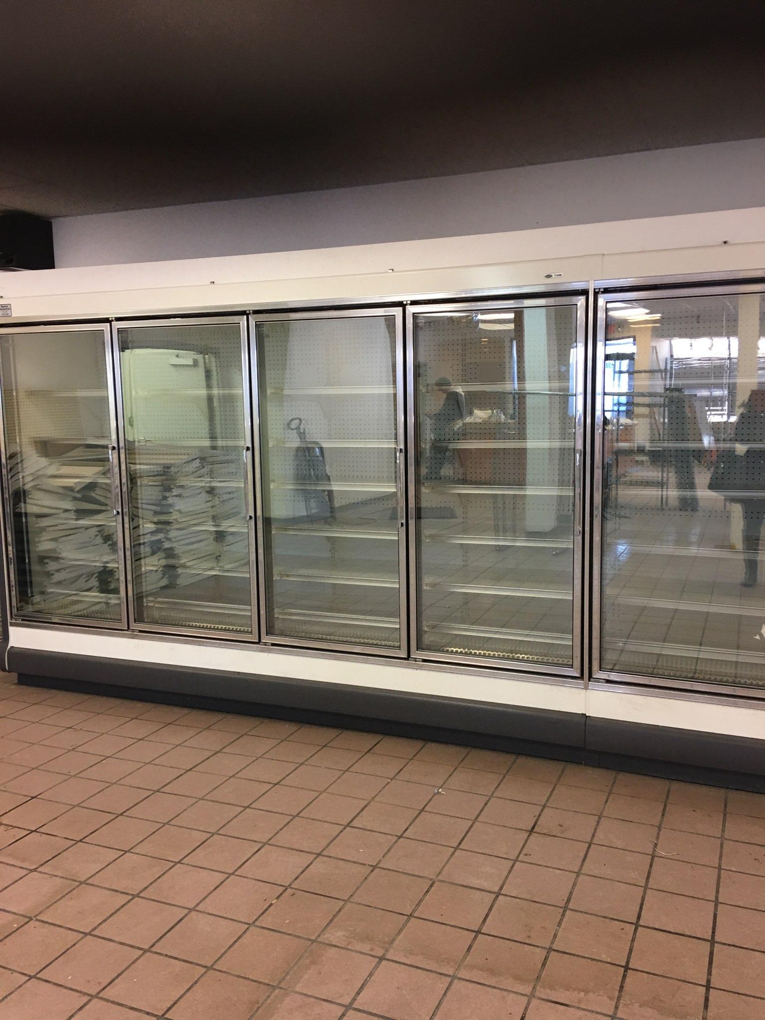 Used 18 Commercial freezers for sale. - Guudeal